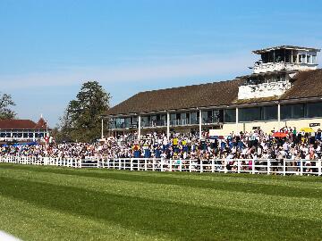 Whats On | Lingfield Park Stadium